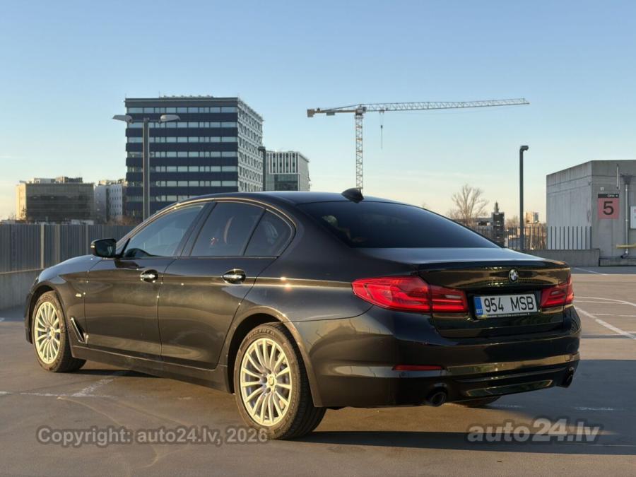 Black BMW 5 Series 2017 in Tallinn, with an engine capacity of 2.00 L and mileage of 100 thousand km for 27200 €, photo 6 on AUTOMOTO.COM.LV