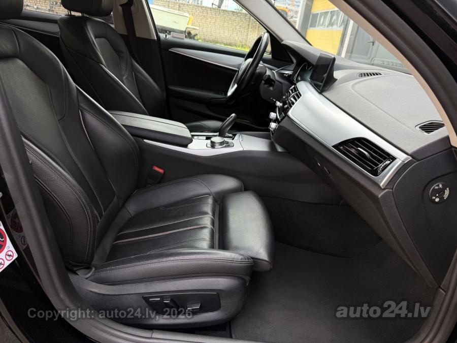 Black BMW 5 Series 2017 in Tallinn, with an engine capacity of 2.00 L and mileage of 150 thousand km for 18900 €, photo 10 on AUTOMOTO.COM.LV