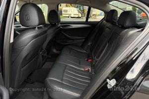 Black BMW 5 Series 2017 in Tallinn, with an engine capacity of 2.00 L and mileage of 150 thousand km for 18900 €, photo 12 on AUTOMOTO.COM.LV