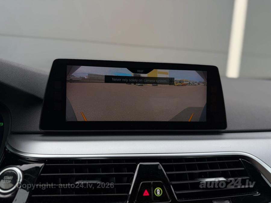 Black BMW 5 Series 2017 in Tallinn, with an engine capacity of 2.00 L and mileage of 150 thousand km for 18900 €, photo 20 on AUTOMOTO.COM.LV