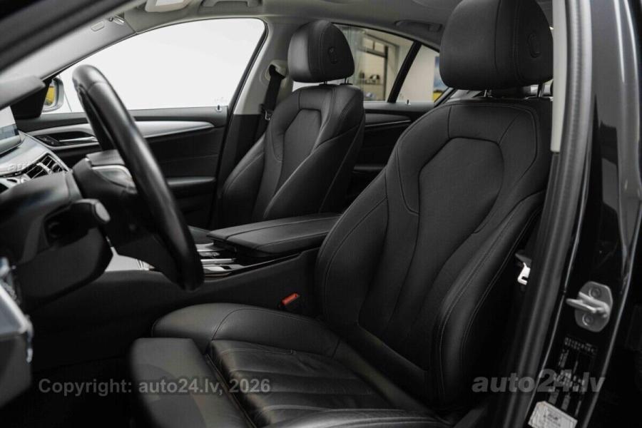 Black BMW 5 Series 2017 in Tallinn, with an engine capacity of 2.00 L and mileage of 91 thousand km for 28200 €, photo 13 on AUTOMOTO.COM.LV