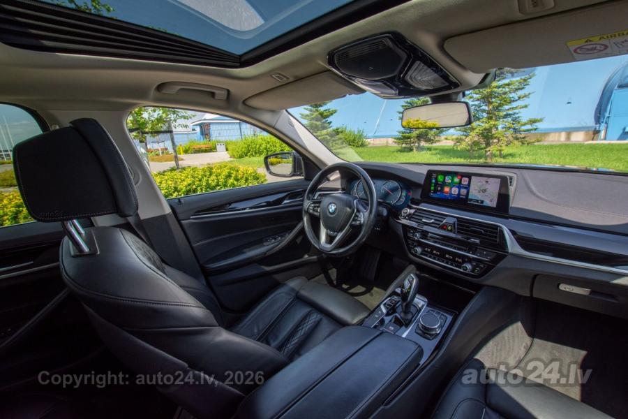 Black BMW 5 Series 2017 in Parnu, with an engine capacity of 3.00 L and mileage of 150 thousand km for 25900 €, photo 8 on AUTOMOTO.COM.LV