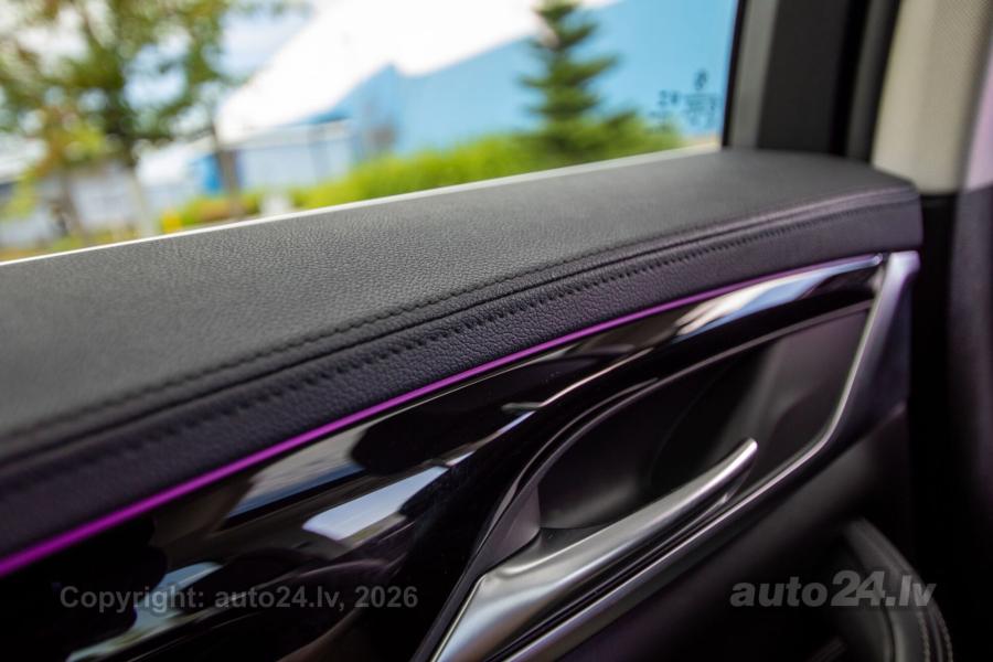 Black BMW 5 Series 2017 in Parnu, with an engine capacity of 3.00 L and mileage of 150 thousand km for 25900 €, photo 13 on AUTOMOTO.COM.LV