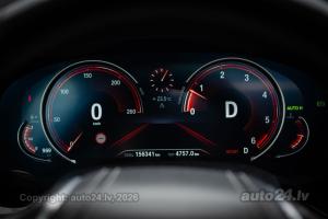 Black BMW 5 Series 2017 in Parnu, with an engine capacity of 3.00 L and mileage of 150 thousand km for 25900 €, photo 24 on AUTOMOTO.COM.LV