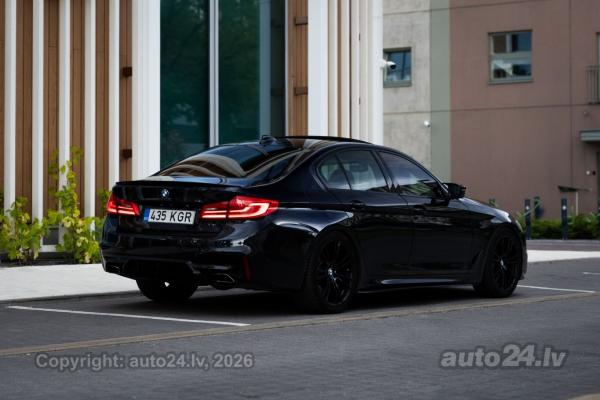 Black BMW 5 Series 2017 in Tallinn, with an engine capacity of 3.00 L and mileage of 195 thousand km for 27900 €, photo 5 on AUTOMOTO.COM.LV