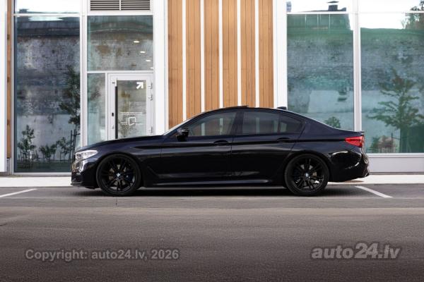 Black BMW 5 Series 2017 in Tallinn, with an engine capacity of 3.00 L and mileage of 195 thousand km for 27900 €, photo 6 on AUTOMOTO.COM.LV