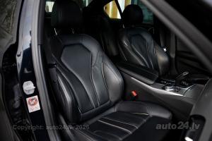 Black BMW 5 Series 2017 in Tallinn, with an engine capacity of 3.00 L and mileage of 195 thousand km for 27900 €, photo 18 on AUTOMOTO.COM.LV