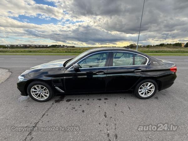Melns BMW 5 Series 2017 Tallina, ar dzinēja tilpumu 2.00 L un nobraukumu 105 tūkst. km par 19999 €, foto 6 vietnē AUTOMOTO.COM.LV