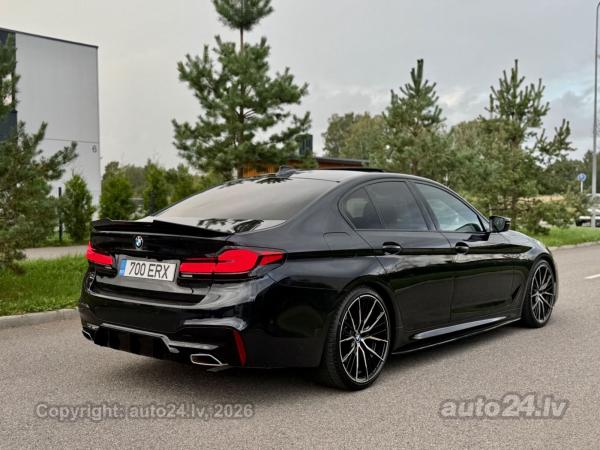 Black BMW 5 Series 2017 in Tartu, with an engine capacity of 2.00 L and mileage of 225 thousand km for 25990 €, photo 5 on AUTOMOTO.COM.LV