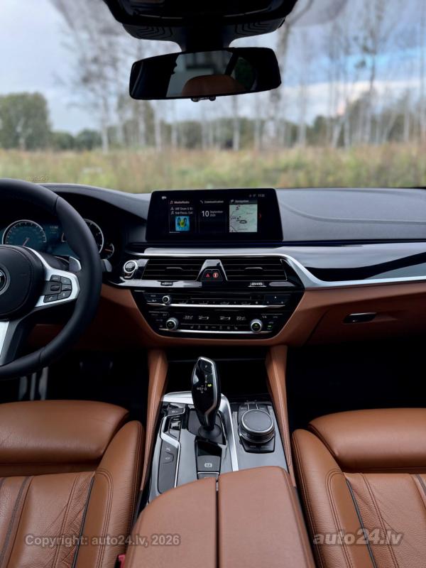 Black BMW 5 Series 2017 in Tartu, with an engine capacity of 2.00 L and mileage of 225 thousand km for 25990 €, photo 10 on AUTOMOTO.COM.LV