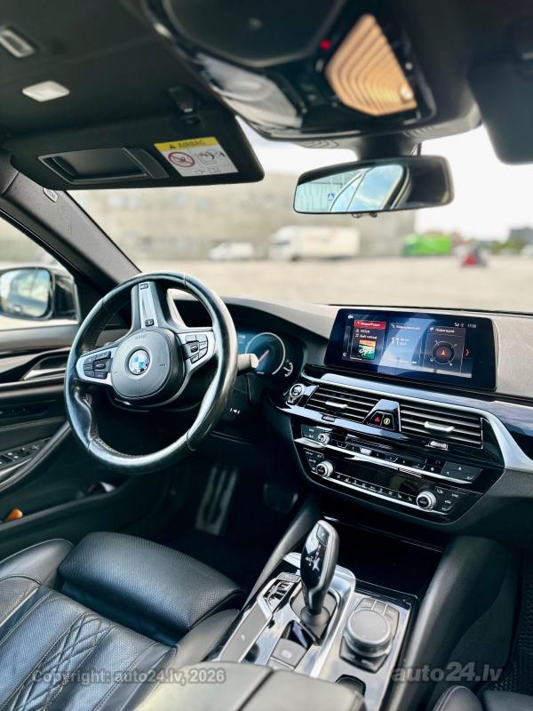 Melns BMW 5 Series 2018 Tallina, ar dzinēja tilpumu 2.00 L un nobraukumu 85 tūkst. km par 26800 €, foto 10 vietnē AUTOMOTO.COM.LV