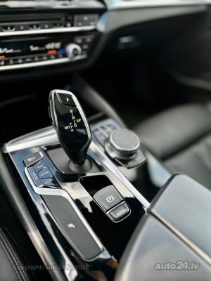 Black BMW 5 Series 2018 in Tallinn, with an engine capacity of 2.00 L and mileage of 85 thousand km for 26800 €, photo 16 on AUTOMOTO.COM.LV
