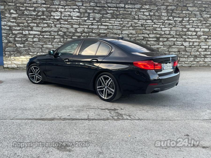 Melns BMW 5 Series 2018 Tallina, ar dzinēja tilpumu 2.00 L un nobraukumu 191 tūkst. km par 19900 €, foto 8 vietnē AUTOMOTO.COM.LV
