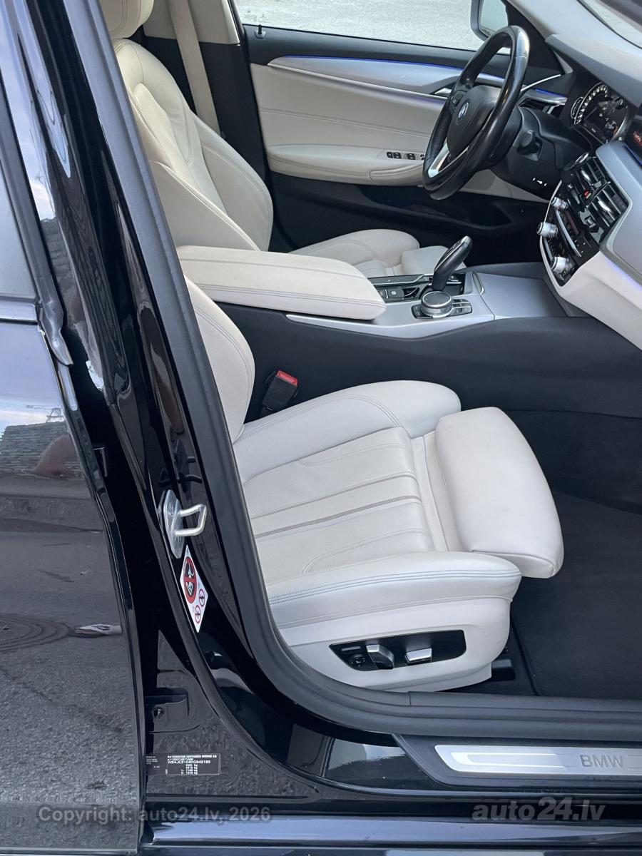 Melns BMW 5 Series 2018 Tallina, ar dzinēja tilpumu 2.00 L un nobraukumu 191 tūkst. km par 19900 €, foto 13 vietnē AUTOMOTO.COM.LV