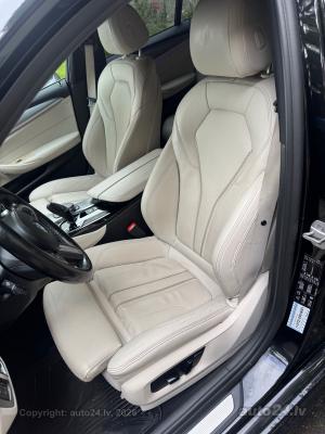 Melns BMW 5 Series 2018 Tallina, ar dzinēja tilpumu 2.00 L un nobraukumu 122 tūkst. km par 31000 €, foto 13 vietnē AUTOMOTO.COM.LV