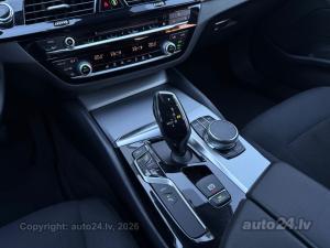 Black BMW 5 Series 2018 in Tallinn, with an engine capacity of 2.00 L and mileage of 208 thousand km for 14490 €, photo 14 on AUTOMOTO.COM.LV