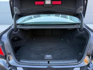 Black BMW 5 Series 2018 in Tallinn, with an engine capacity of 2.00 L and mileage of 208 thousand km for 14490 €, photo 27 on AUTOMOTO.COM.LV