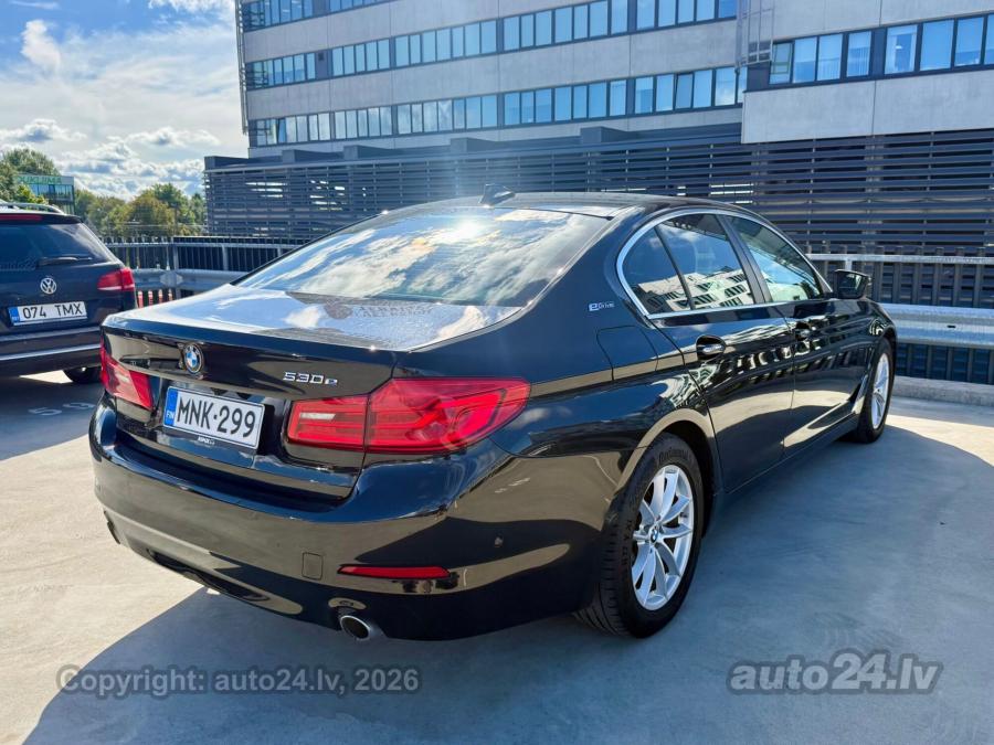 Black BMW 5 Series 2018 in Tallinn, with an engine capacity of 2.00 L and mileage of 211 thousand km for 14990 €, photo 10 on AUTOMOTO.COM.LV