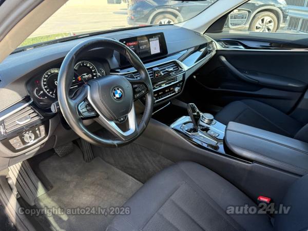 BMW 5 Series 2018 Tallina vietnē Melns BMW 5 Series 2018 Tallina, ar dzinēja tilpumu 2.00 L un nobraukumu 211 tūkst. km par 14990 €, foto 11 vietnē AUTOMOTO.COM.LV