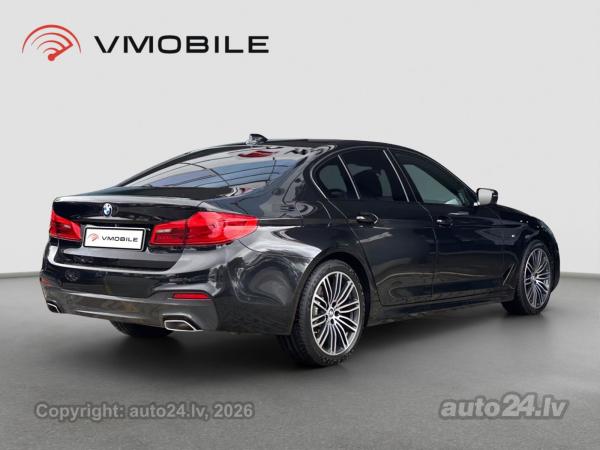 Black BMW 5 Series 2018 in Riga, with an engine capacity of 3.00 L and mileage of 135 thousand km for 32990 €, photo 3 on AUTOMOTO.COM.LV