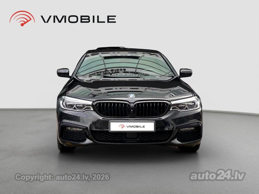 Black BMW 5 Series 2018 in Riga, with an engine capacity of 3.00 L and mileage of 135 thousand km for 32990 €, photo 4 on AUTOMOTO.COM.LV