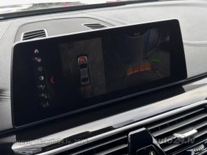 Black BMW 5 Series 2018 in Riga, with an engine capacity of 3.00 L and mileage of 135 thousand km for 32990 €, photo 13 on AUTOMOTO.COM.LV