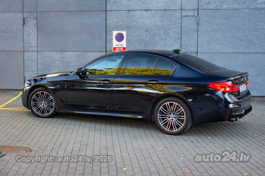 Melns BMW 5 Series 2018 Pērnava, ar dzinēja tilpumu 3.00 L un nobraukumu 99 tūkst. km par 34990 €, foto 3 vietnē AUTOMOTO.COM.LV