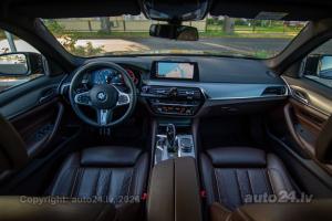 Melns BMW 5 Series 2018 Pērnava, ar dzinēja tilpumu 3.00 L un nobraukumu 99 tūkst. km par 34990 €, foto 9 vietnē AUTOMOTO.COM.LV