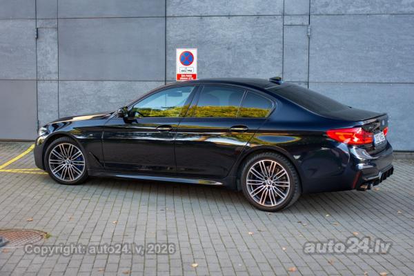 Melns BMW 5 Series 2018 Pērnava, ar dzinēja tilpumu 3.00 L un nobraukumu 99 tūkst. km par 34990 €, foto 3 vietnē AUTOMOTO.COM.LV