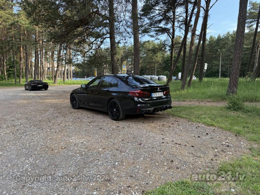 Melns BMW 5 Series 2019 Tallina, ar dzinēja tilpumu 2.00 L un nobraukumu 243 tūkst. km par 26000 €, foto 4 vietnē AUTOMOTO.COM.LV