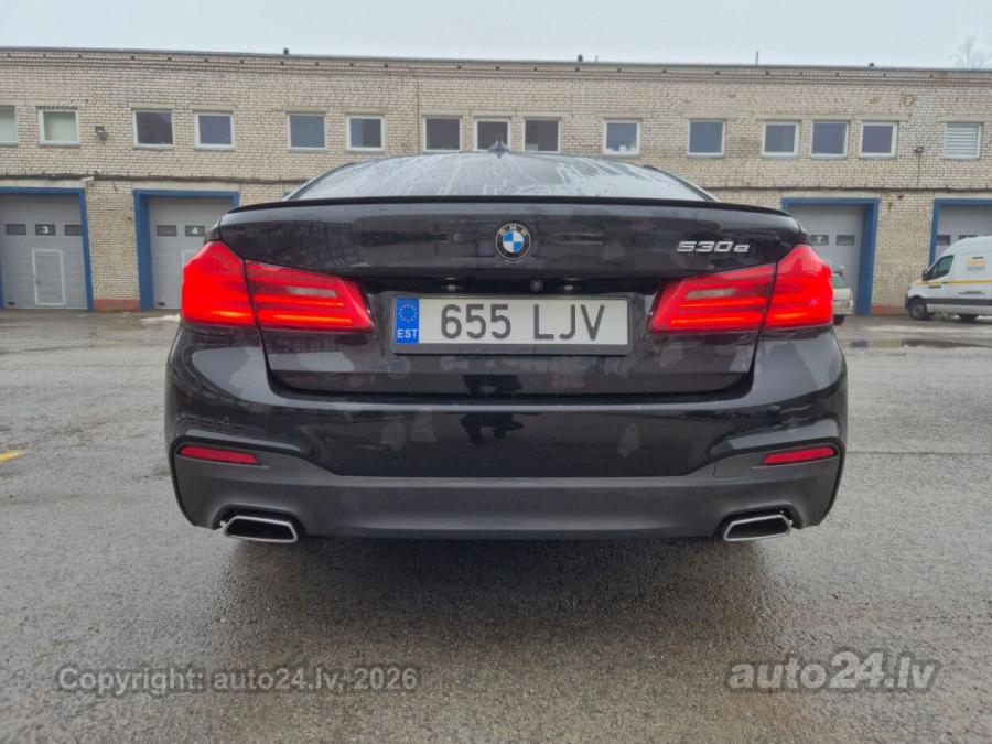 Black BMW 5 Series 2019 in Tallinn, with an engine capacity of 2.00 L and mileage of 156 thousand km for 25650 €, photo 7 on AUTOMOTO.COM.LV