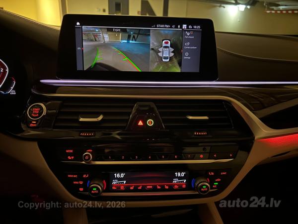 Black BMW 5 Series 2019 in Tallinn, with an engine capacity of 3.00 L and mileage of 92 thousand km for 42000 €, photo 2 on AUTOMOTO.COM.LV