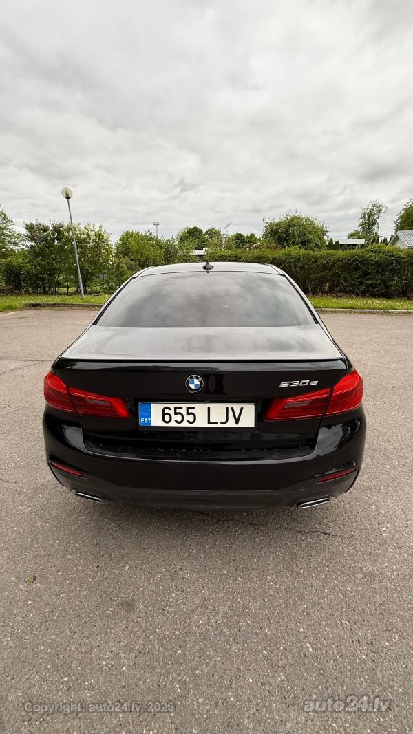 Black BMW 5 Series 2019 in Tallinn, with an engine capacity of 2.00 L and mileage of 160 thousand km for 23500 €, photo 5 on AUTOMOTO.COM.LV