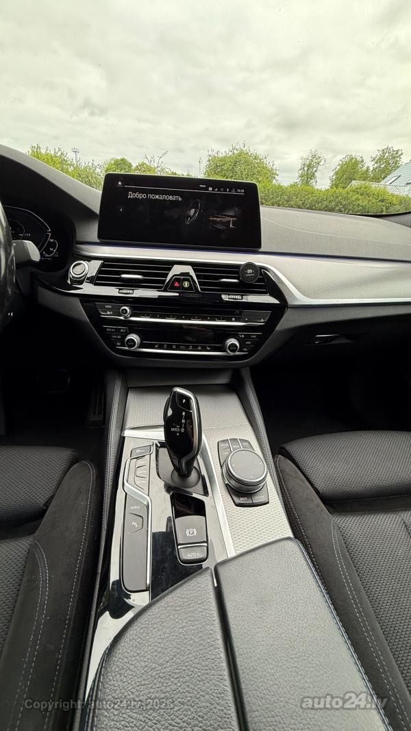 Black BMW 5 Series 2019 in Tallinn, with an engine capacity of 2.00 L and mileage of 160 thousand km for 23500 €, photo 7 on AUTOMOTO.COM.LV