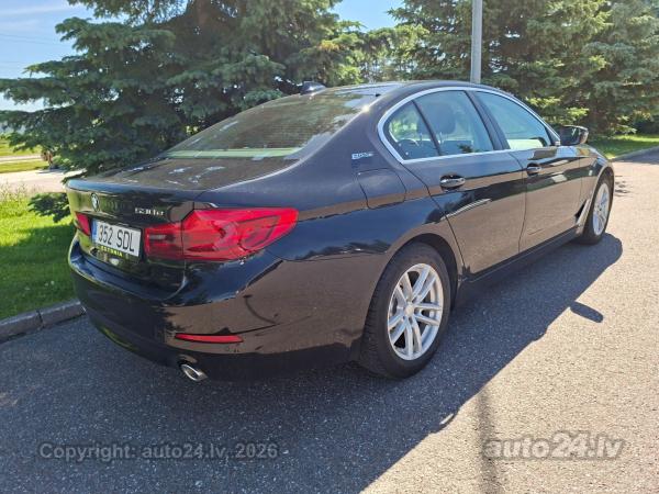 Melns BMW 5 Series 2019 Tallina, ar dzinēja tilpumu 2.00 L un nobraukumu 94 tūkst. km par 24490 €, foto 6 vietnē AUTOMOTO.COM.LV