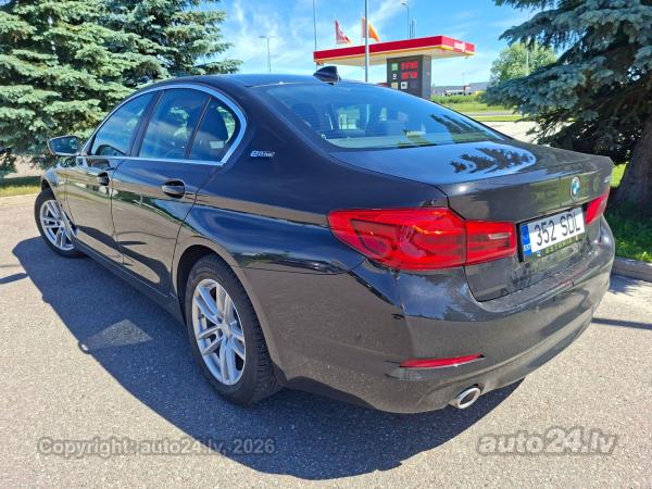 Melns BMW 5 Series 2019 Tallina, ar dzinēja tilpumu 2.00 L un nobraukumu 94 tūkst. km par 24490 €, foto 7 vietnē AUTOMOTO.COM.LV