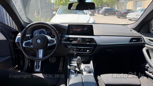 Melns BMW 5 Series 2019 Tallina, ar dzinēja tilpumu 2.00 L un nobraukumu 103 tūkst. km par 20990 €, foto 2 vietnē AUTOMOTO.COM.LV