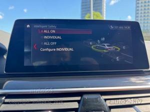 Black BMW 5 Series 2019 in Tallinn, with an engine capacity of 3.00 L and mileage of 240 thousand km for 27500 €, photo 8 on AUTOMOTO.COM.LV