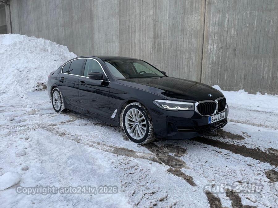 Black BMW 5 Series 2020 in Tallinn, with an engine capacity of 2.00 L and mileage of 162 thousand km for 29500 €, photo 2 on AUTOMOTO.COM.LV