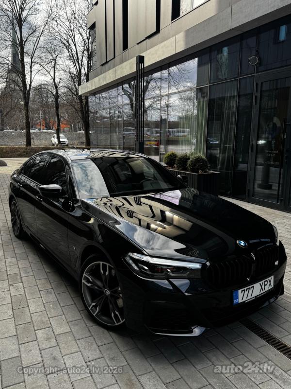 Melns BMW 5 Series 2020 Tallina, ar dzinēja tilpumu 2.00 L un nobraukumu 92 tūkst. km par 32900 €, foto 1 vietnē AUTOMOTO.COM.LV