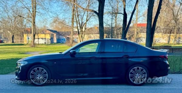 Melns BMW 5 Series 2020 Tallina, ar dzinēja tilpumu 3.00 L un nobraukumu 124 tūkst. km par 38900 €, foto 2 vietnē AUTOMOTO.COM.LV