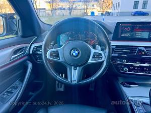 Melns BMW 5 Series 2020 Tallina, ar dzinēja tilpumu 3.00 L un nobraukumu 124 tūkst. km par 38900 €, foto 18 vietnē AUTOMOTO.COM.LV