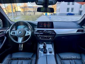 Melns BMW 5 Series 2020 Tallina, ar dzinēja tilpumu 3.00 L un nobraukumu 124 tūkst. km par 38900 €, foto 19 vietnē AUTOMOTO.COM.LV