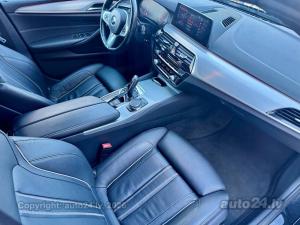 Melns BMW 5 Series 2020 Tallina, ar dzinēja tilpumu 3.00 L un nobraukumu 124 tūkst. km par 38900 €, foto 20 vietnē AUTOMOTO.COM.LV
