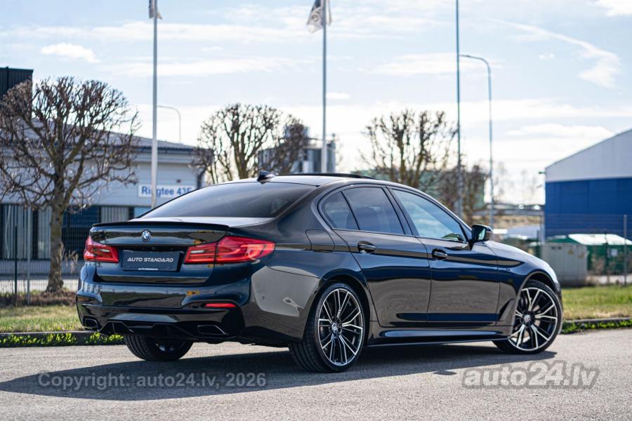 Melns BMW 5 Series 2020 Tartu, ar dzinēja tilpumu 3.00 L un nobraukumu 176 tūkst. km par 29900 €, foto 11 vietnē AUTOMOTO.COM.LV