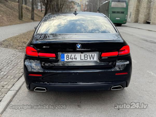 Black BMW 5 Series 2020 in Tallinn, with an engine capacity of 2.00 L and mileage of 165 thousand km for 26900 €, photo 5 on AUTOMOTO.COM.LV