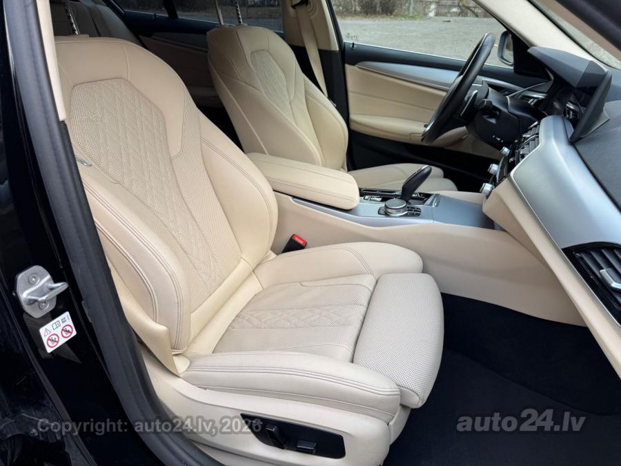 Melns BMW 5 Series 2020 Tallina, ar dzinēja tilpumu 2.00 L un nobraukumu 165 tūkst. km par 26900 €, foto 11 vietnē AUTOMOTO.COM.LV
