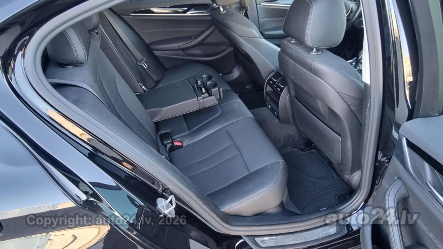 Melns BMW 5 Series 2020 Tallina, ar dzinēja tilpumu 2.00 L un nobraukumu 196 tūkst. km par 21900 €, foto 9 vietnē AUTOMOTO.COM.LV