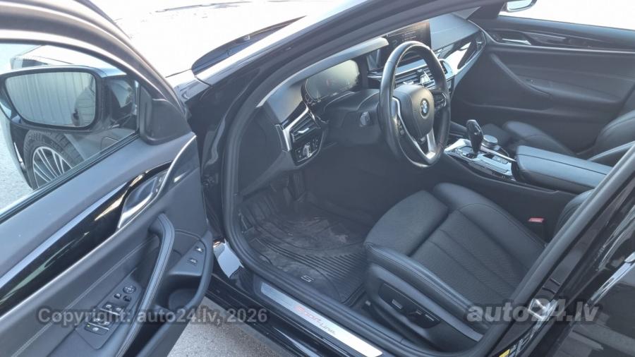 Melns BMW 5 Series 2020 Tallina, ar dzinēja tilpumu 2.00 L un nobraukumu 196 tūkst. km par 21900 €, foto 10 vietnē AUTOMOTO.COM.LV