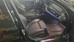 Melns BMW 5 Series 2020 Tallina, ar dzinēja tilpumu 2.00 L un nobraukumu 196 tūkst. km par 21900 €, foto 17 vietnē AUTOMOTO.COM.LV